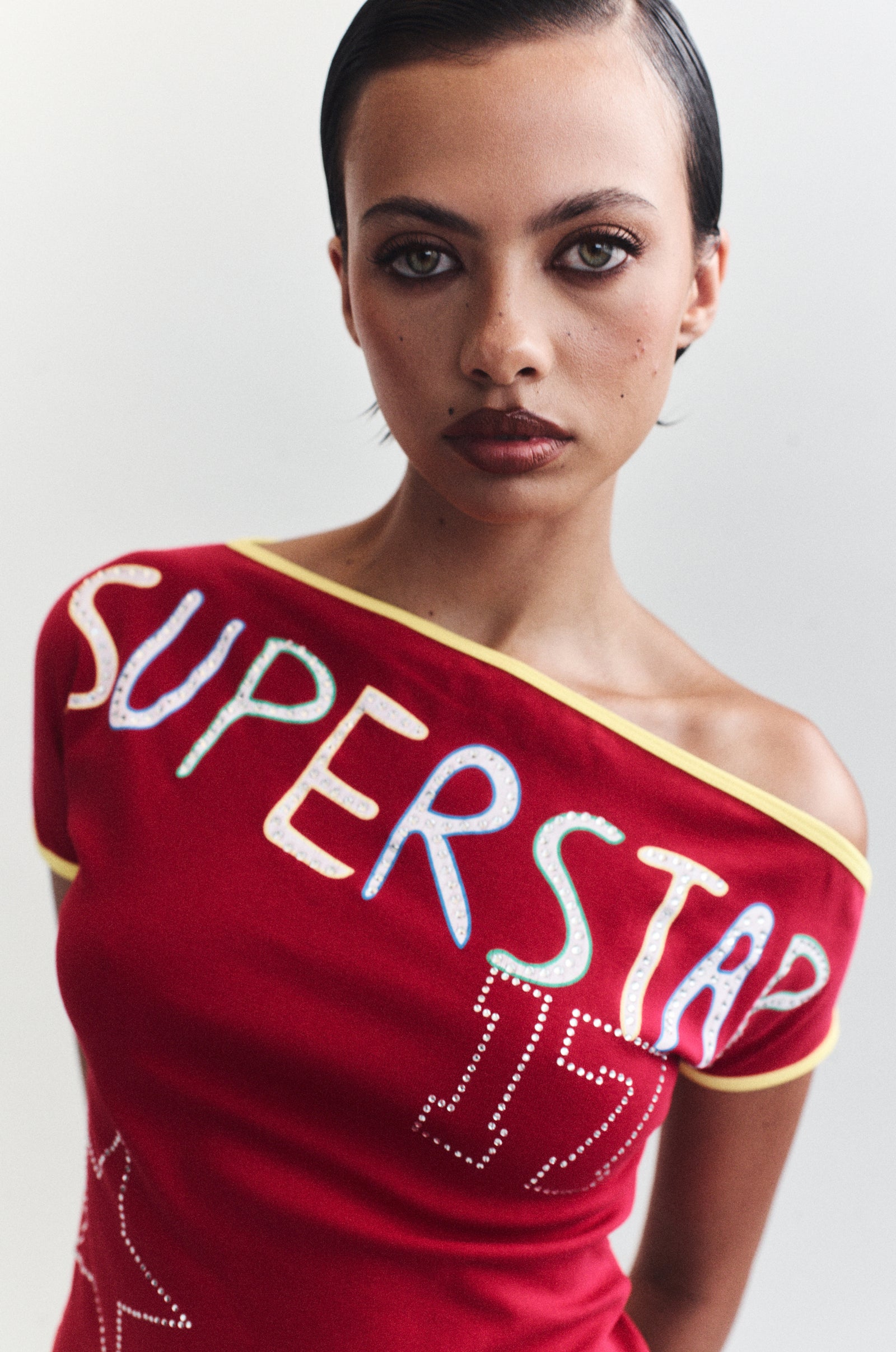 Superstar Seven Tee | Red – With Jéan