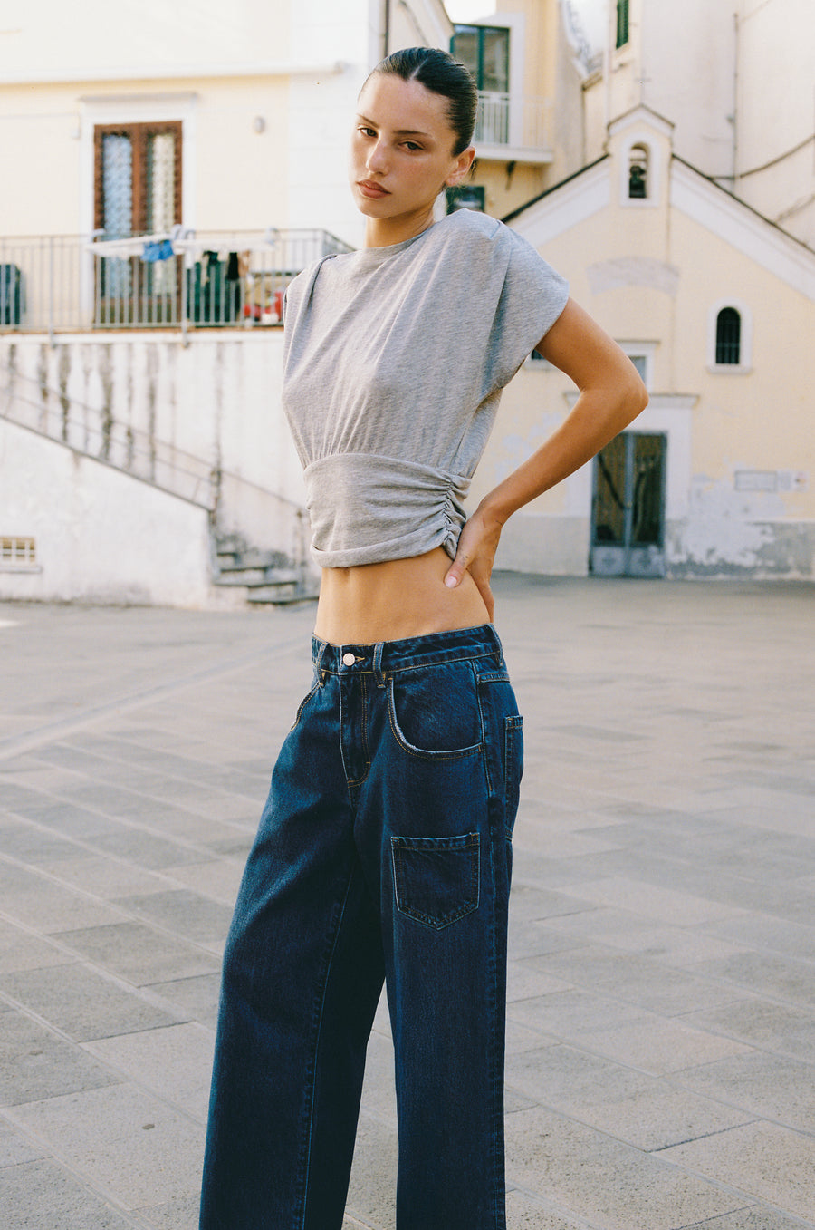 Tammy Tee | Grey – With Jéan